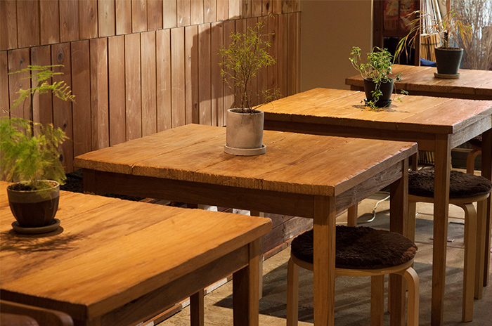 カフェ＆バー | 【公式】OBI-HOSTEL | HOSTEL & CAFE BAR